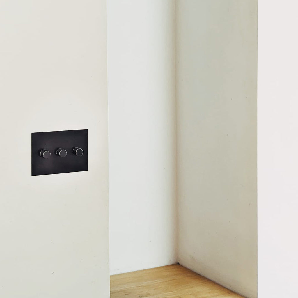 Product Guide - The clean appeal of flush mount outlets – Casson