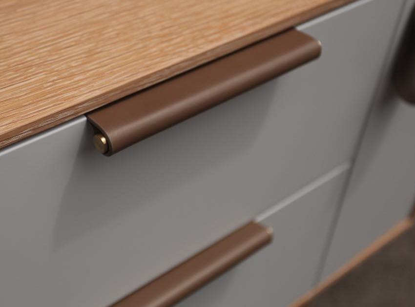 SP01 Leather Strap Pull | Cabinet Hardware | Casson Hardware